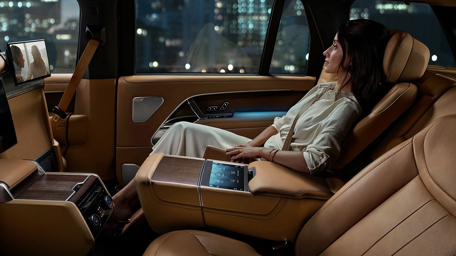 New Range Rover | Luxury Performance SUV | Interior Gallery | Land ...